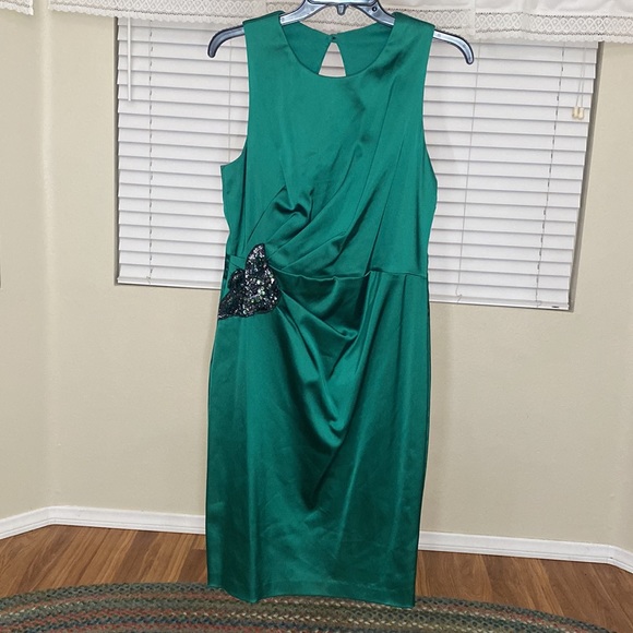 Xscape | Dresses | Emerald Green Size Cocktail Dress New With Tags ...